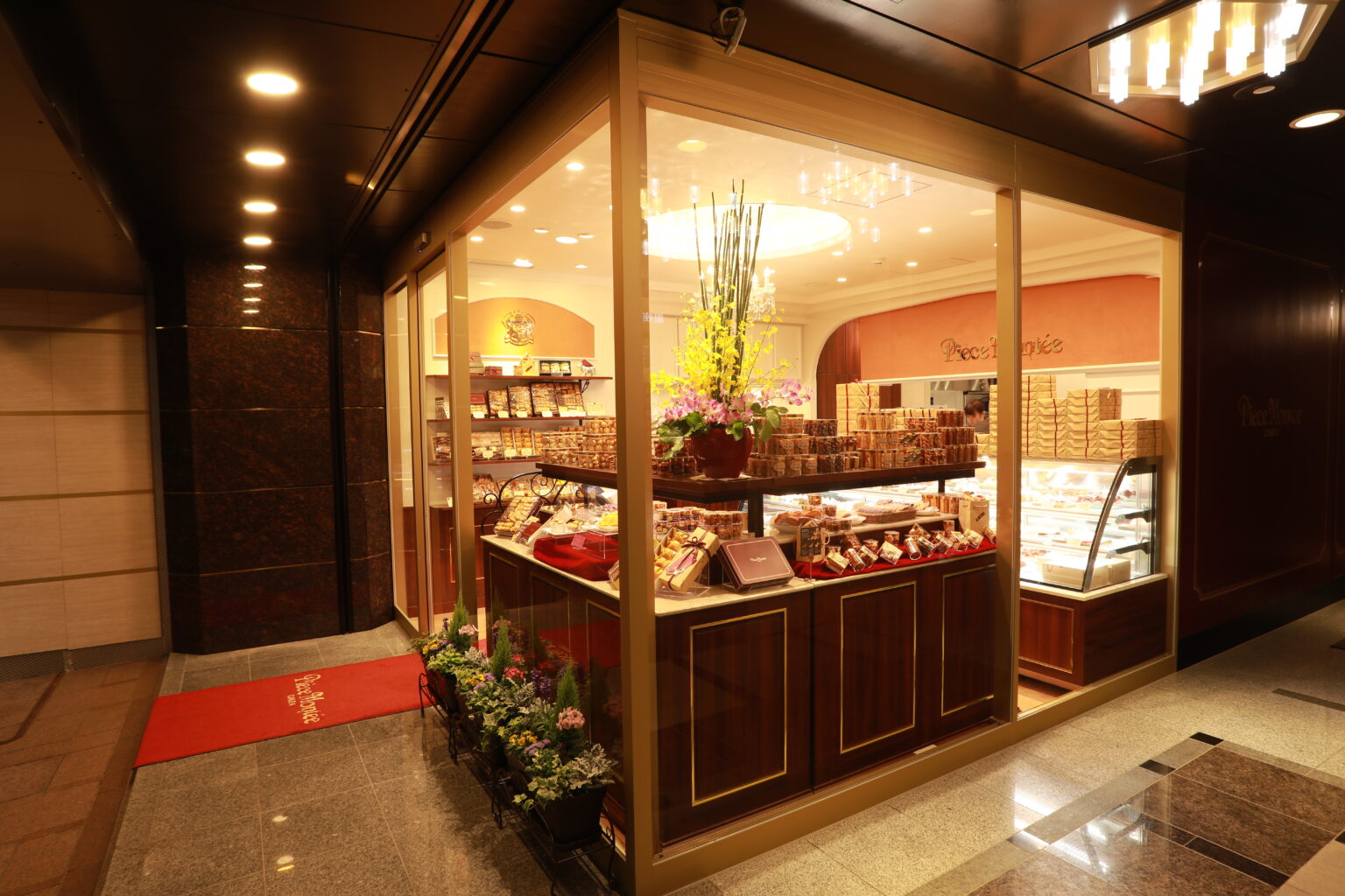 【銀座ピエスモンテ】秋限定 マロンパイ | GINZA OFFICIALおすすめニュース | お知らせ・新着情報 | GINZA OFFICIAL – 銀座公式ウェブサイト